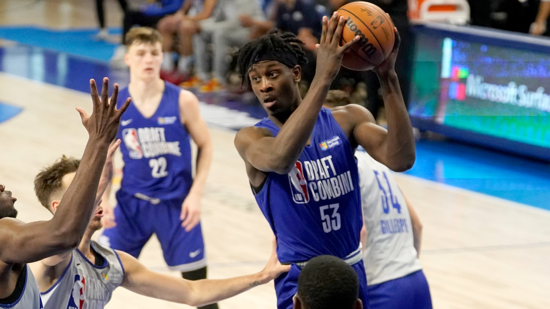 Timberwolves select Leonard Miller, Jaylen Clark in second round ...