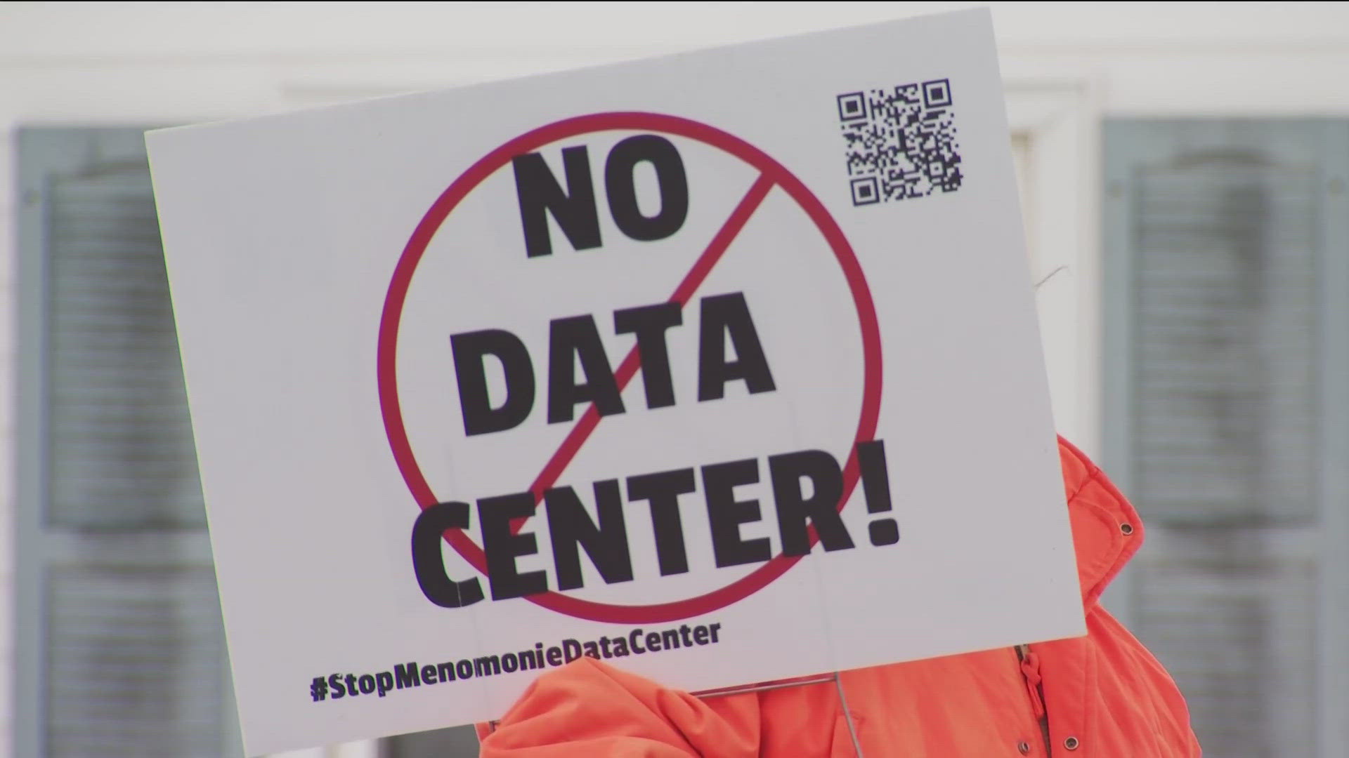 In Menomonie, protesters push back on proposed data center | kare11.com