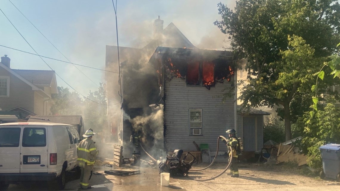 Crews battle 2-alarm fire in south Minneapolis | kare11.com