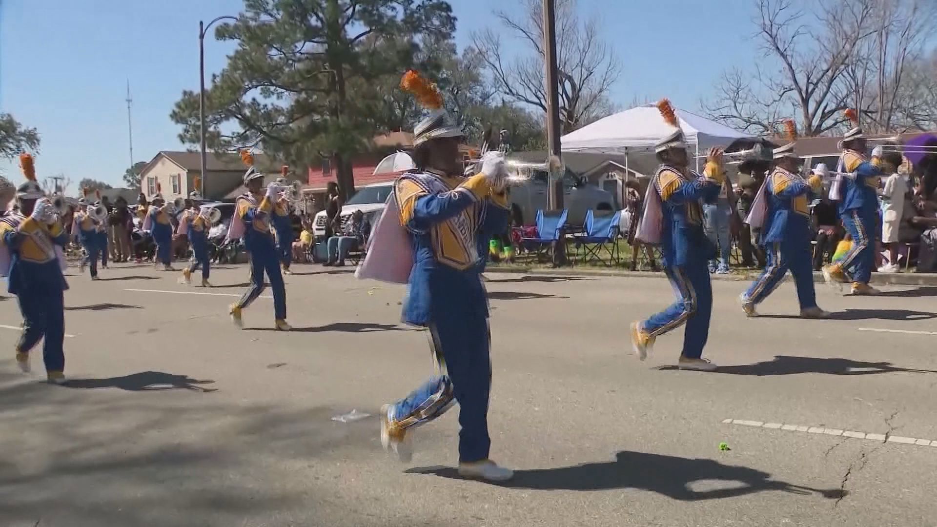 As Mardi Gras goes into full swing, New Orleans security boosted to ... As Mardi Gras goes into full swing, New Orleans security boosted to ...
