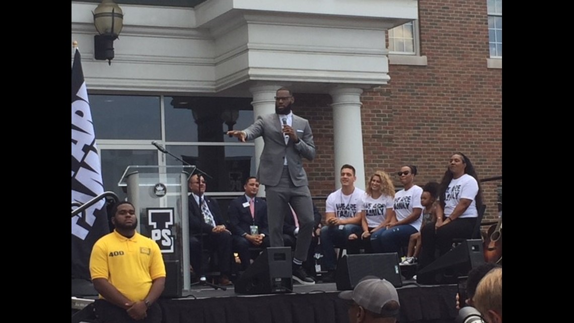 LeBron James' I PROMISE School opens in Akron | kare11.com