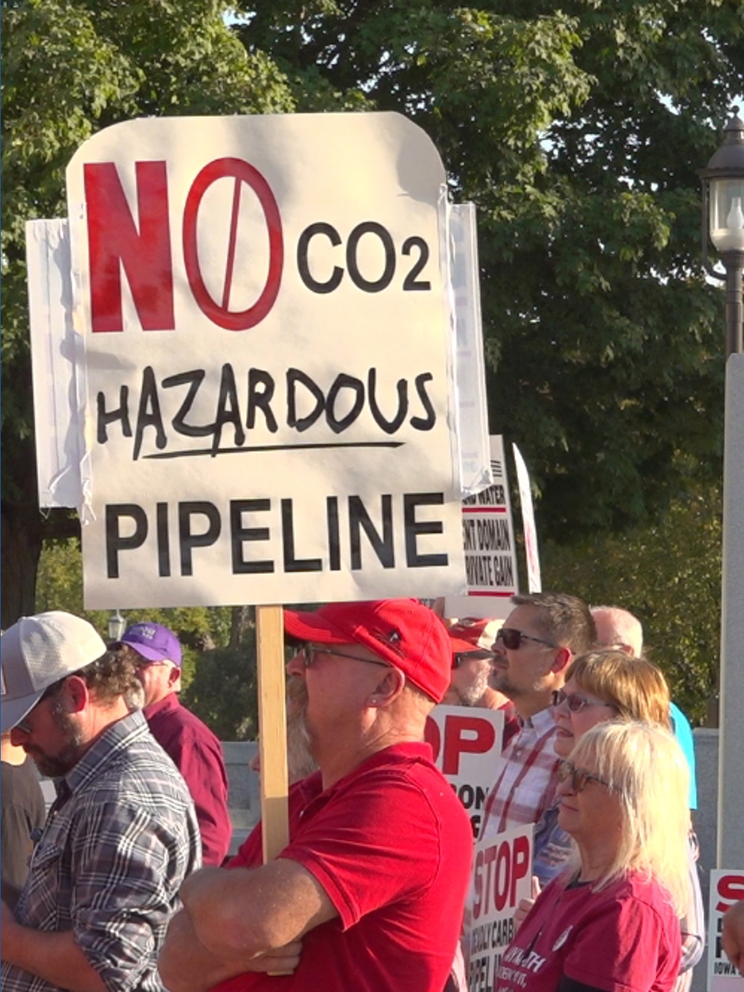 Summit Carbon pipeline: North Dakota regulators consider underground ...