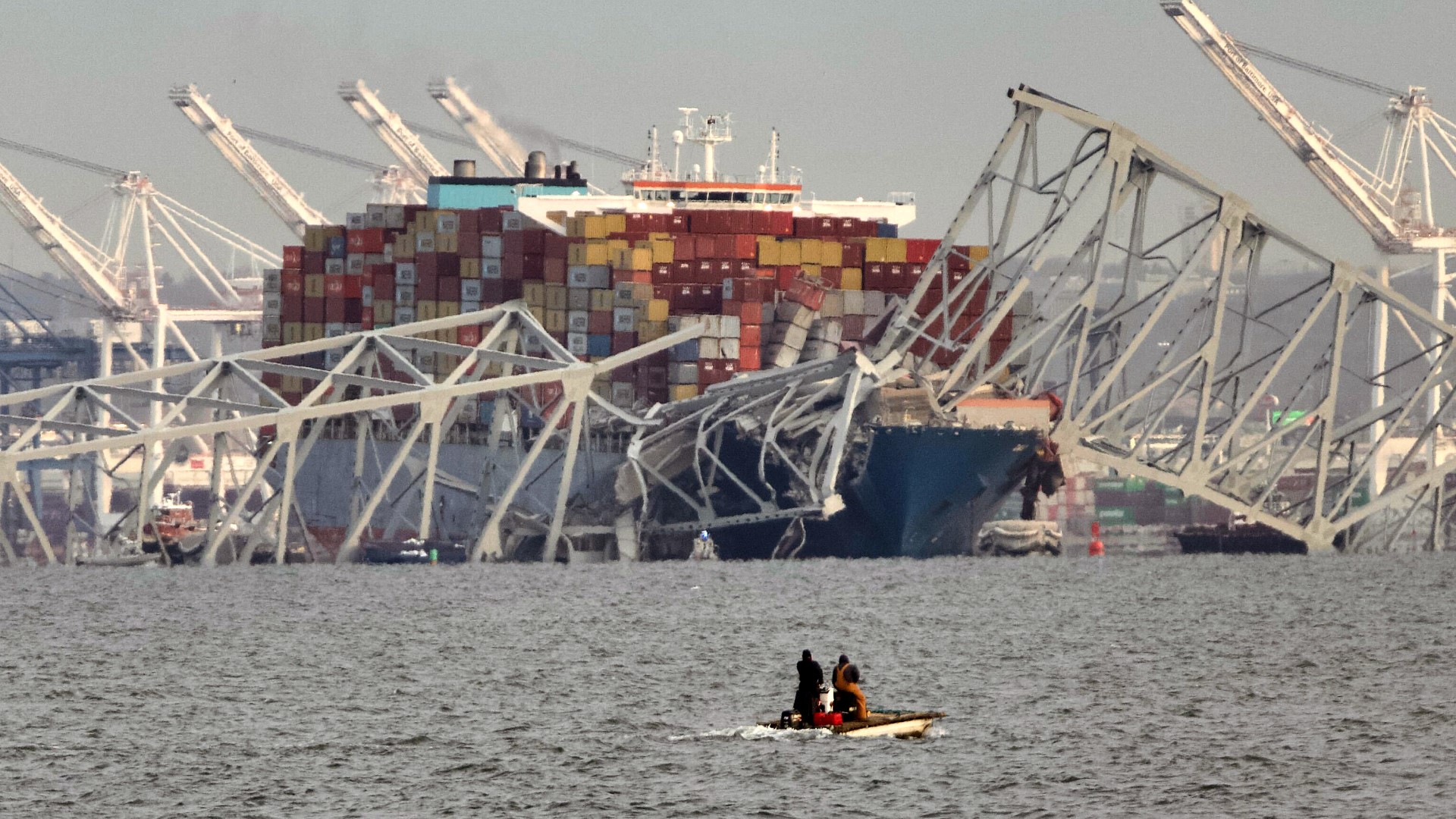 Key Bridge in Baltimore collapses after cargo ship hits support ...